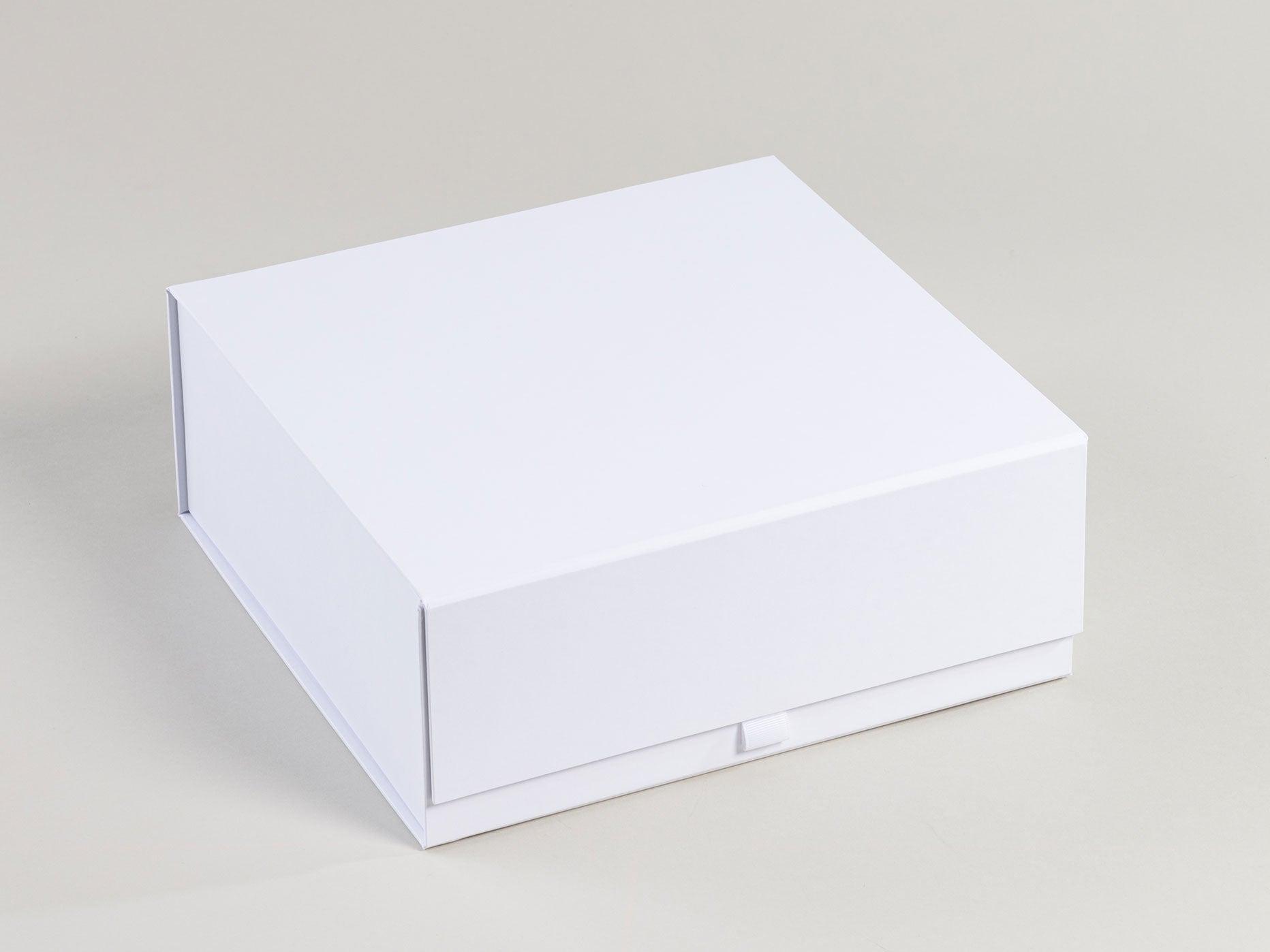 Medium Hamper Box Soft Touch White – Pack of 10 – The Box Office
